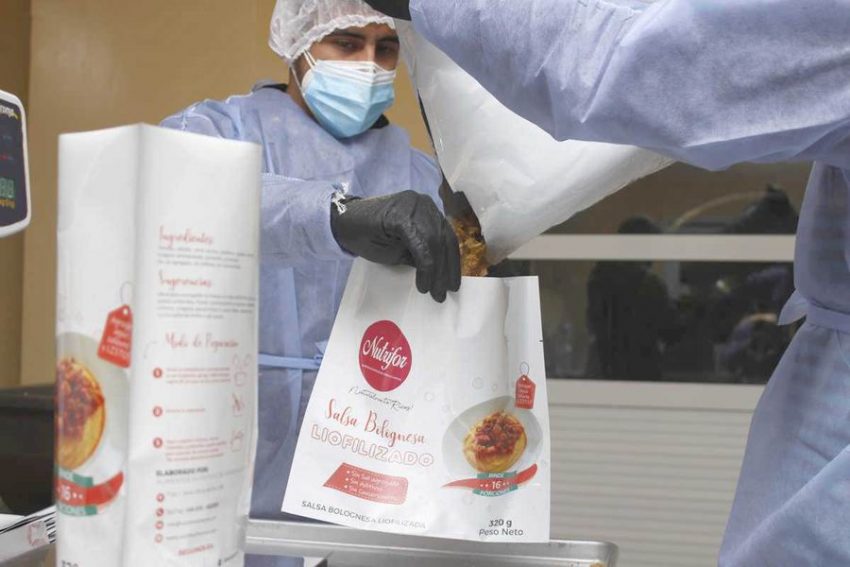 Nutrifor incorporó nueva envasadora rotativa de potes PET – Diario Formosa