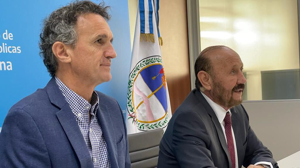 Insfrán y Katopodis firmaron actas de compromiso para un acueducto y un ...