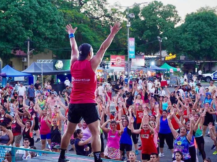 Lázaro Caballero brilló en la multitudinaria última noche de la Fiesta ...